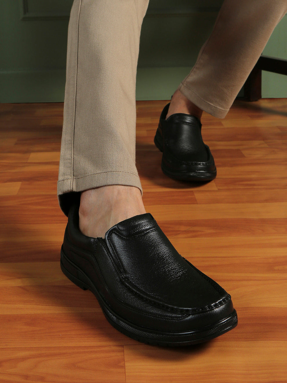 Buy Now Mens Black Formal Solid Round Toe Moccasin Shoe